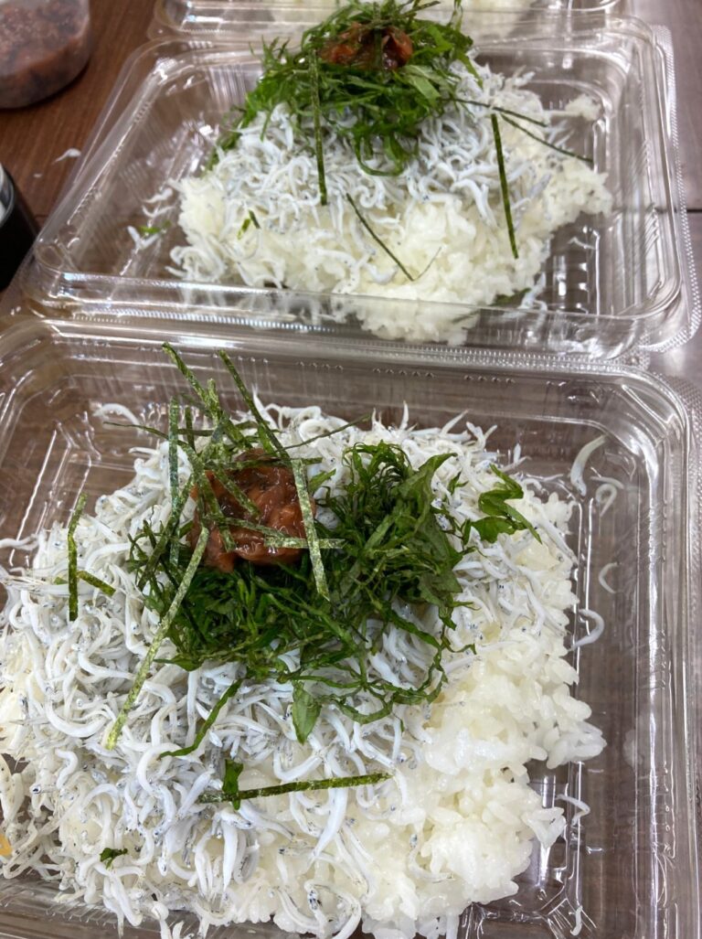 活動報告|シラス梅ご飯|桃源郷ユニバーサルデザイン案内所 就労継続支援b型 三敬福祉会(npo法人)|和歌山県紀の川市、訪問介護、b型事業